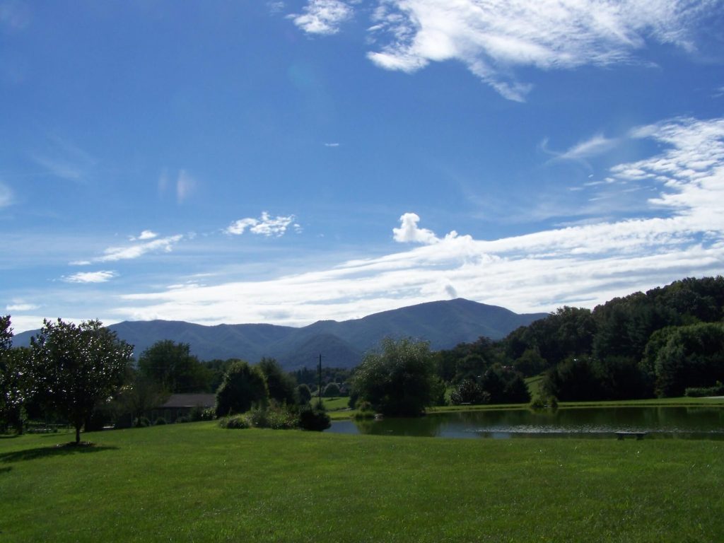 J. P. King Sells Another Luxury Waterfront Home | JP King