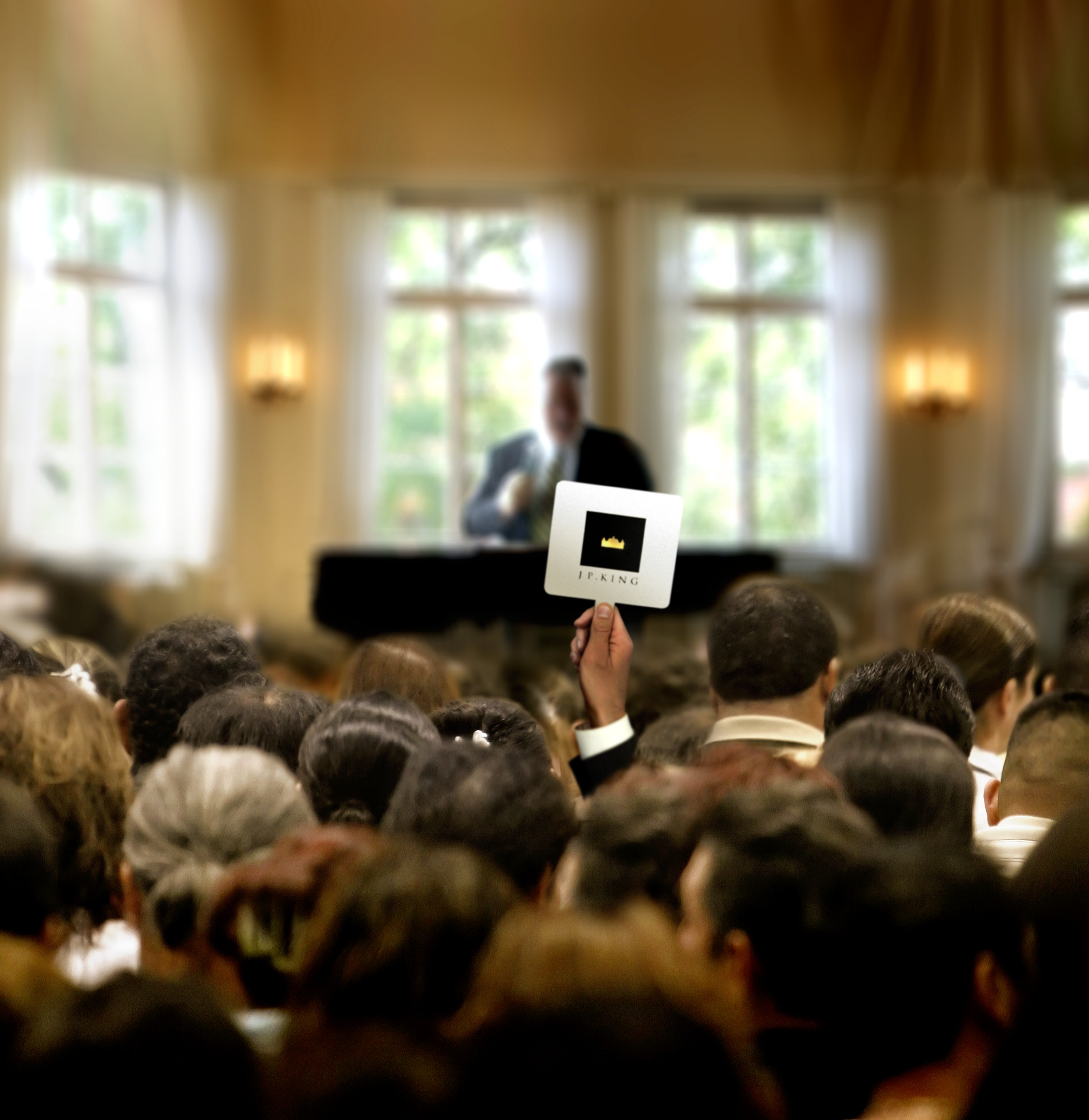 How to Choose an Auction House for Luxury Homes | JPKing
